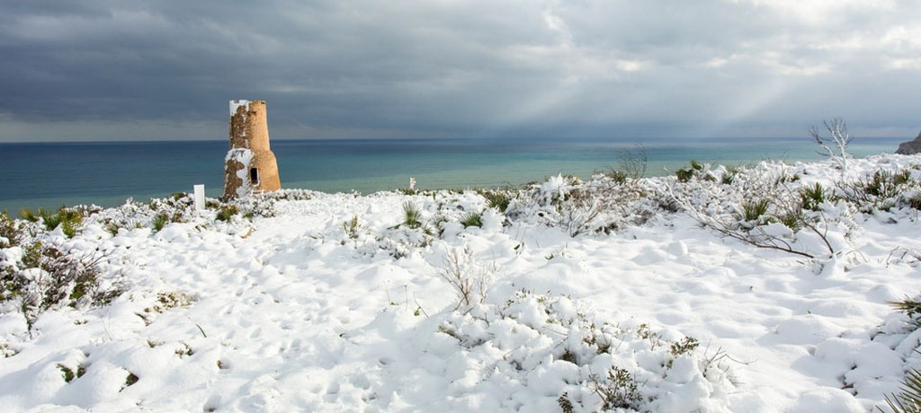 [GALERIA] Les imatges de la històrica nevada sobre Dénia | Noticies La ...