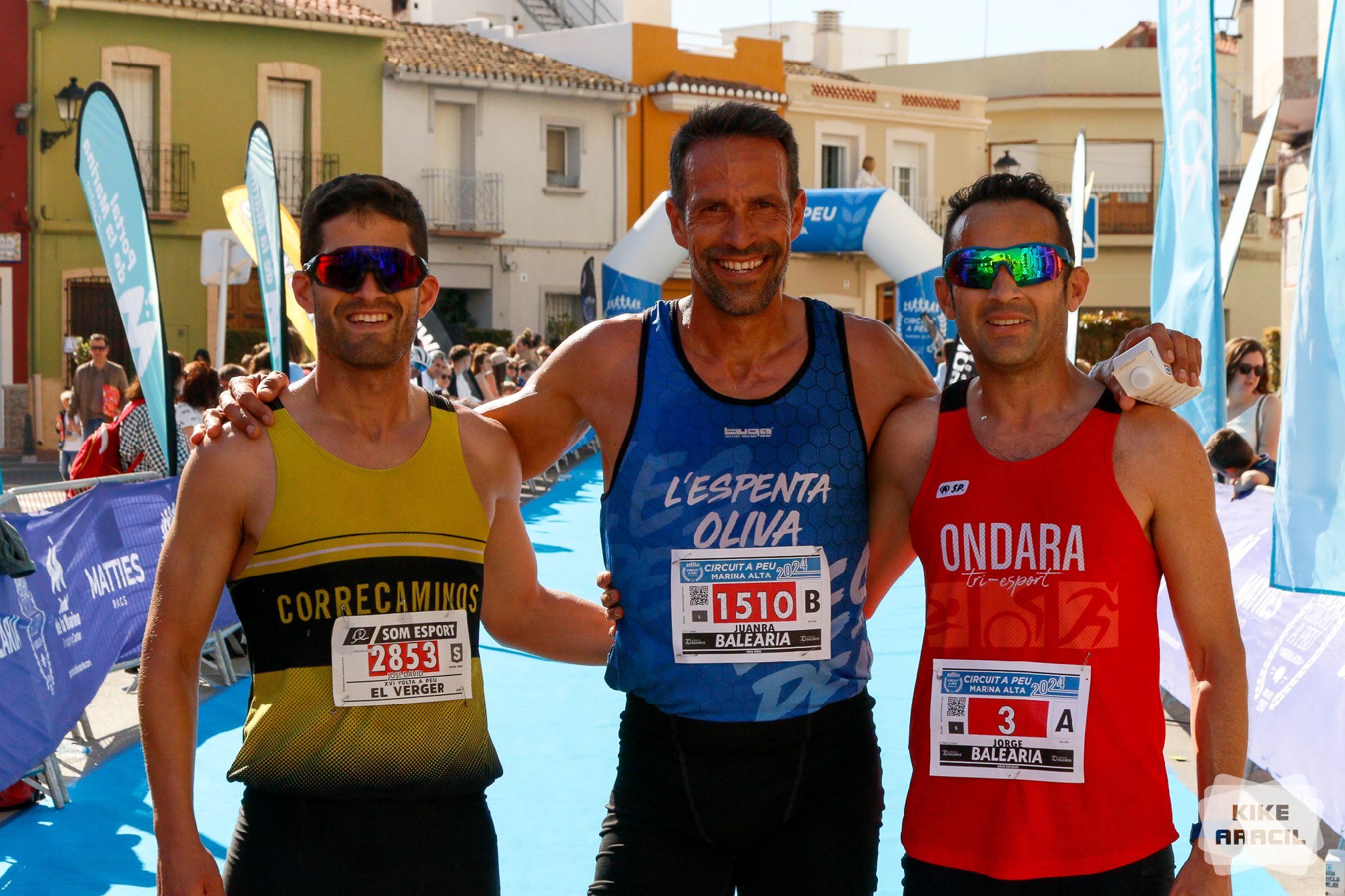 [FOTOGALERÍA] Mil valientes desafían al calor en la Volta a Peu de El ...