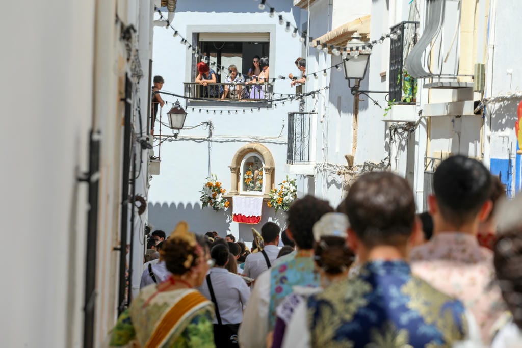 ‘Raïm i Bacores’: las imágenes de la ofrenda de Fogueres más singular ...