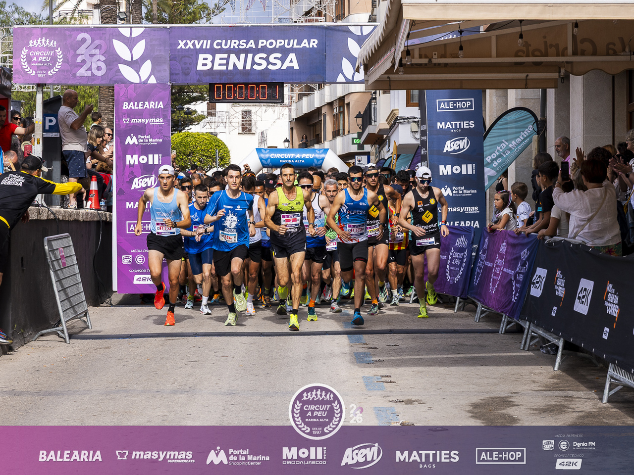 Fran López y María Isabel Ferrer se coronan en Benissa como reyes del ...