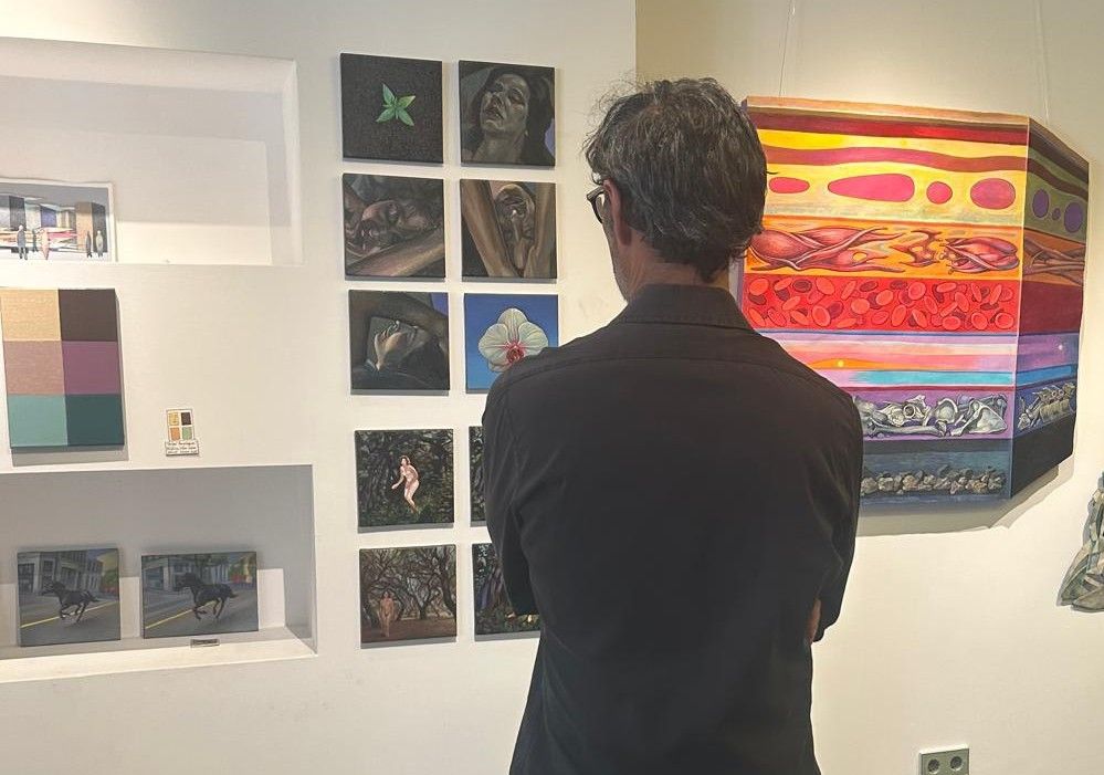 El artista de Dénia Roberto Calvo expone su obra pictórica más reciente ...