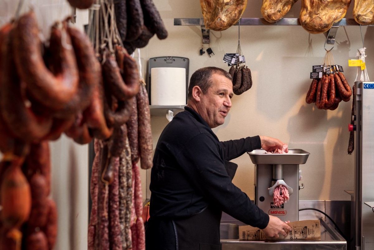 Jamón de oveja de la Marina: alta charcutería con identidad local