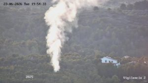 Així van captar les cambres un perillós incendi en una pineda de Xàbia ...