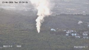 Així van captar les cambres un perillós incendi en una pineda de Xàbia ...